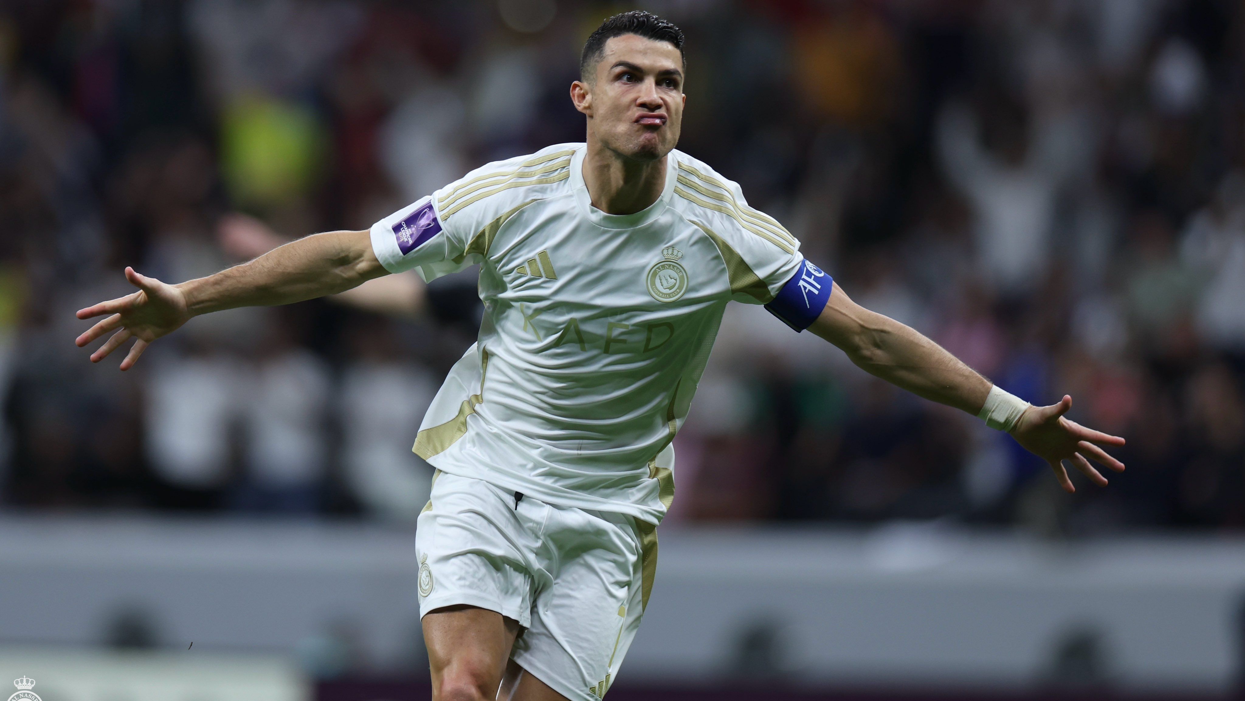 CR7, Neymar e milhões: o investimento árabe no futebol mundial | CNN Brasil