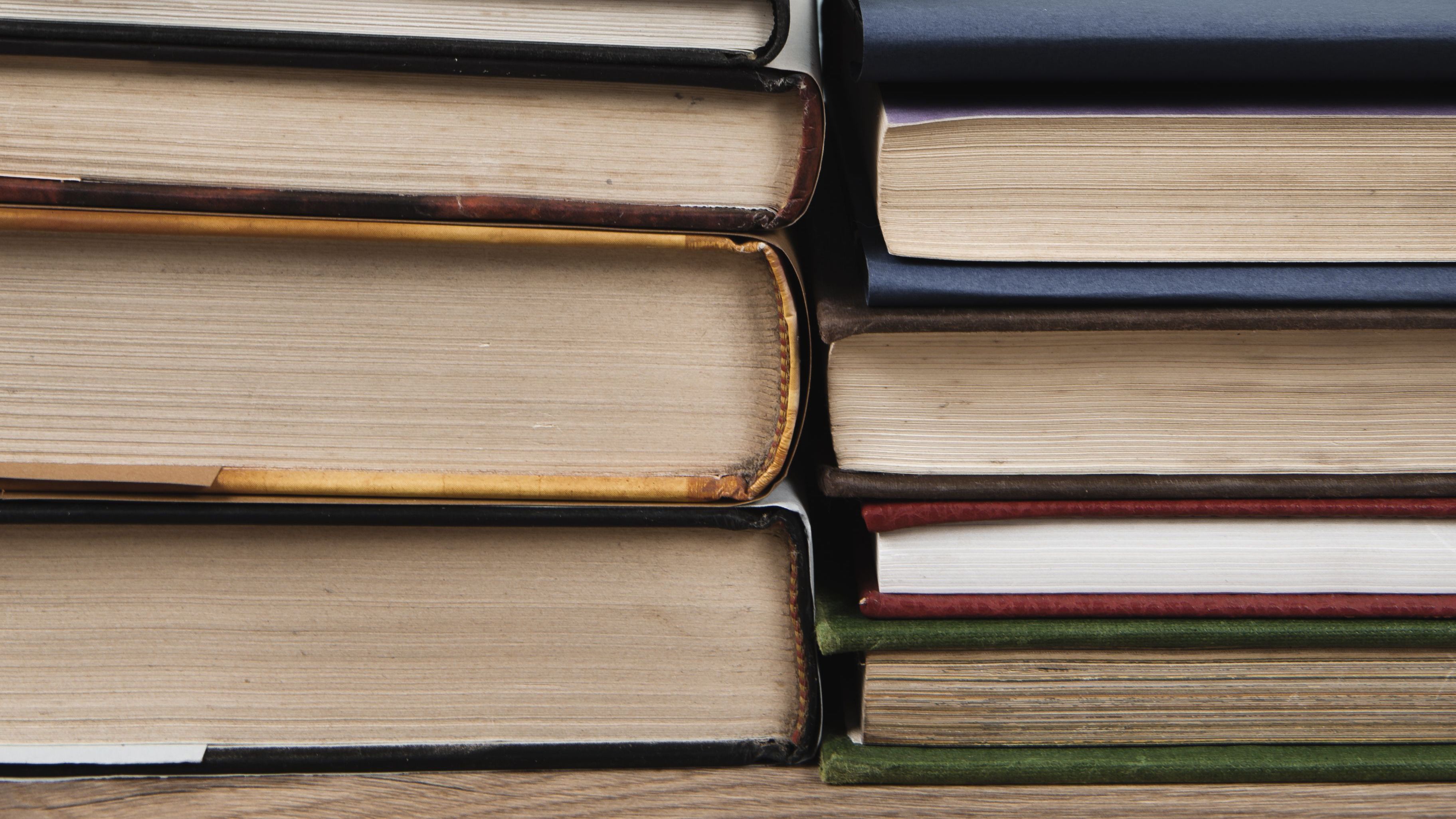 Livros impressos ainda são preferidos dos brasileiros, segundo pesquisa ...