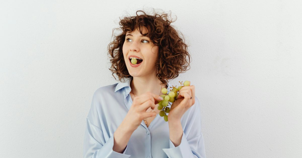 Qual o significado de comer 12 uvas à meia-noite na virada do ano ...