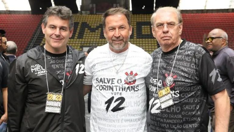 Quem é Osmar Stábile, novo presidente interino do Corinthians | CNN Brasil