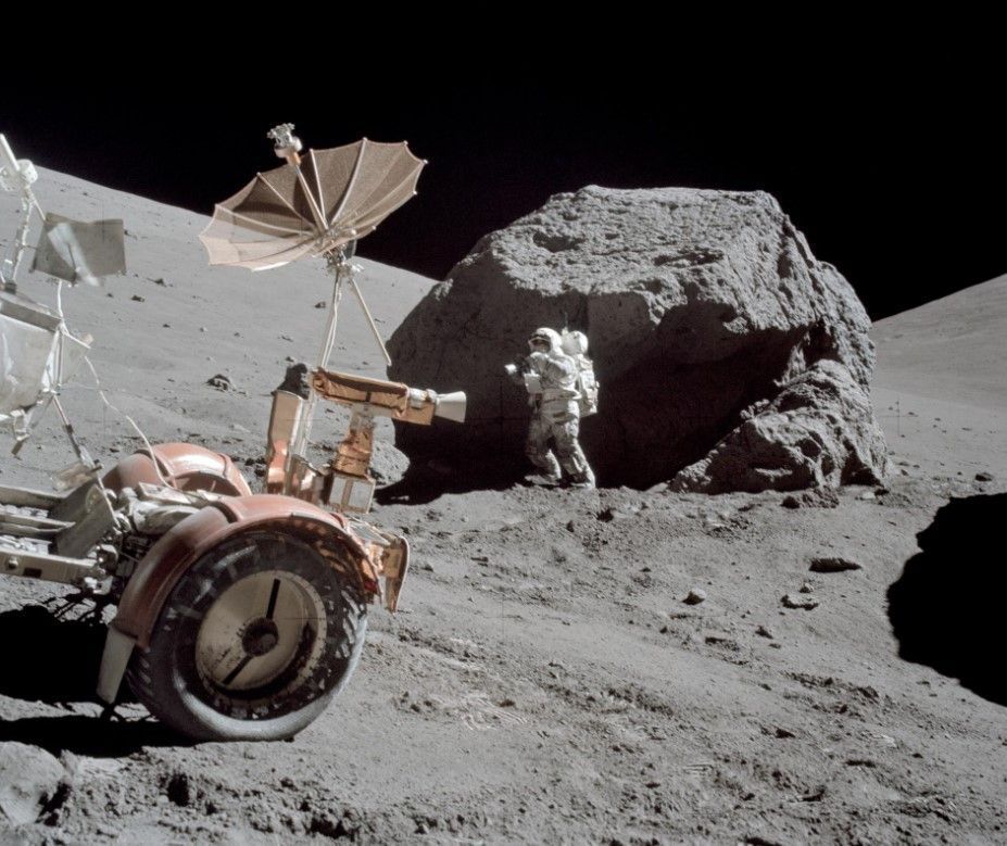 Tempo passa diferente na Lua? Cientistas dizem que sim; entenda | CNN ...