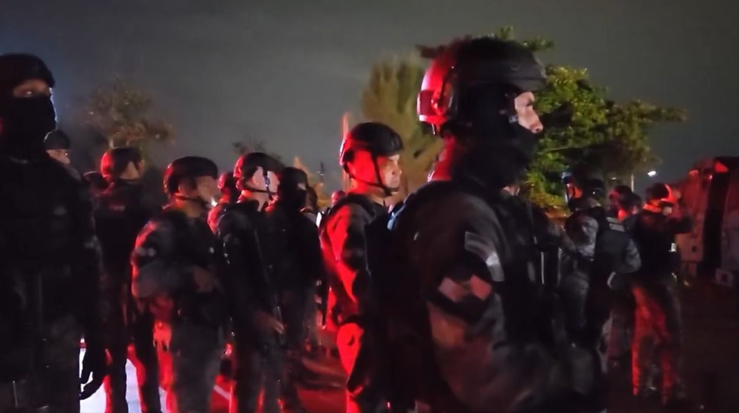 PM realiza megaoperação no Complexo de Israel, na zona Norte do Rio ...