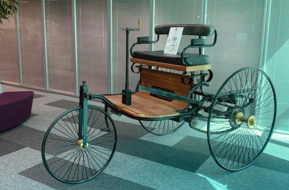 Automóvel apontado como "primeiro do mundo" completa 140 anos; conheça ...