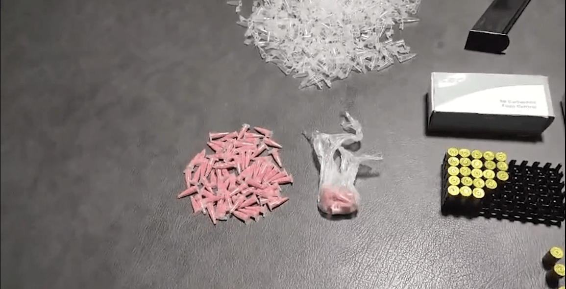 "Cocaína rosa" é apreendida durante operação no Paraná | CNN Brasil