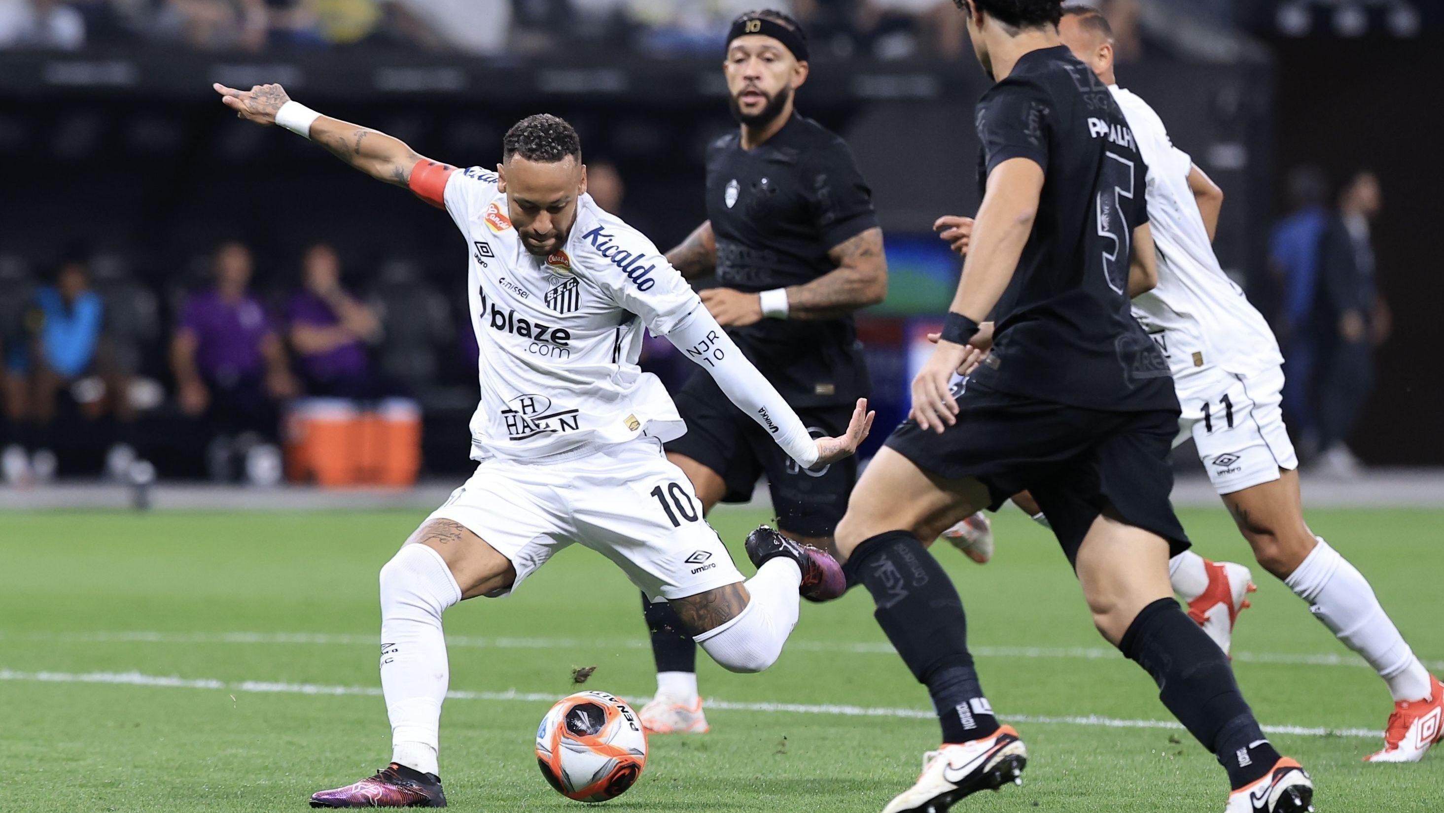 Yuri brilha, e Corinthians bate Santos de Neymar pelo Paulistão | CNN ...