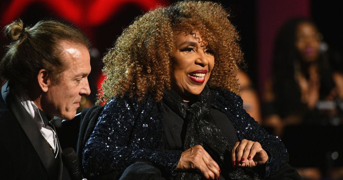 Morre Roberta Flack, voz de "Killing Me Softly", aos 88 anos | CNN Brasil
