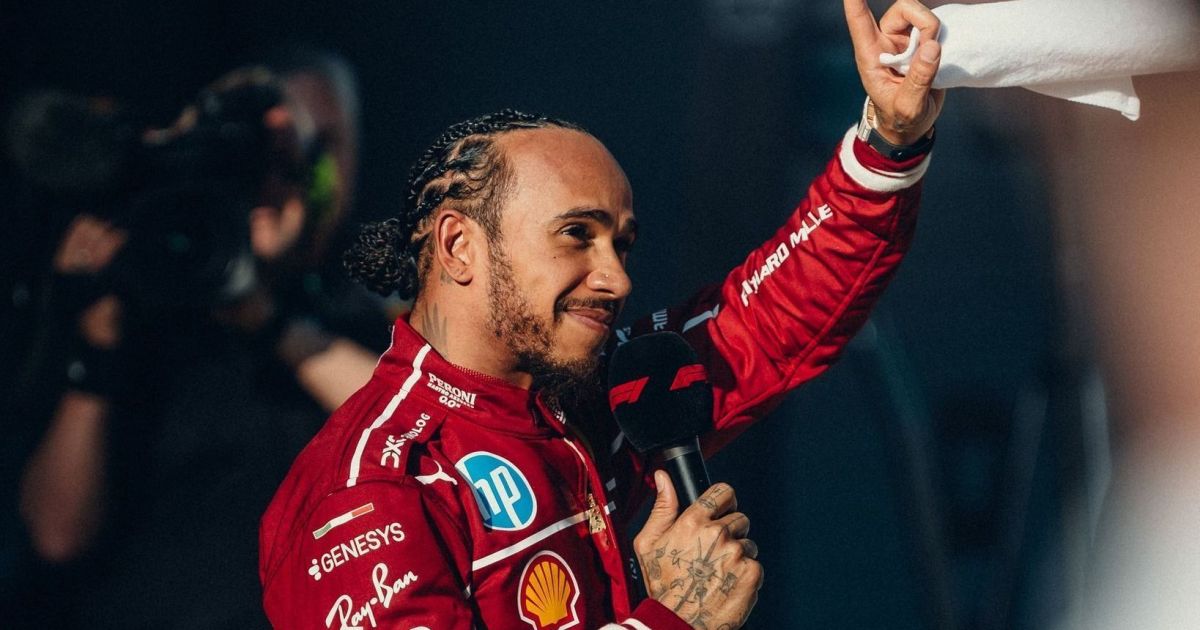 Hamilton celebra pole da sprint em Xangai e revela: "Estou em choque ...