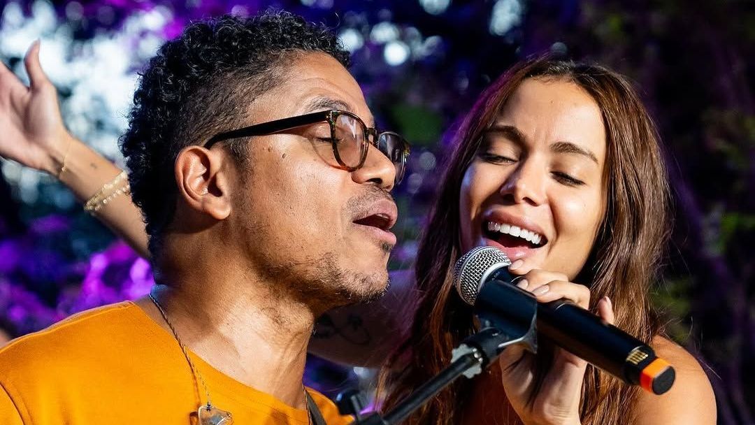 Anitta faz 3ª festa de aniversário de 32 com show de reggae; veja fotos ...