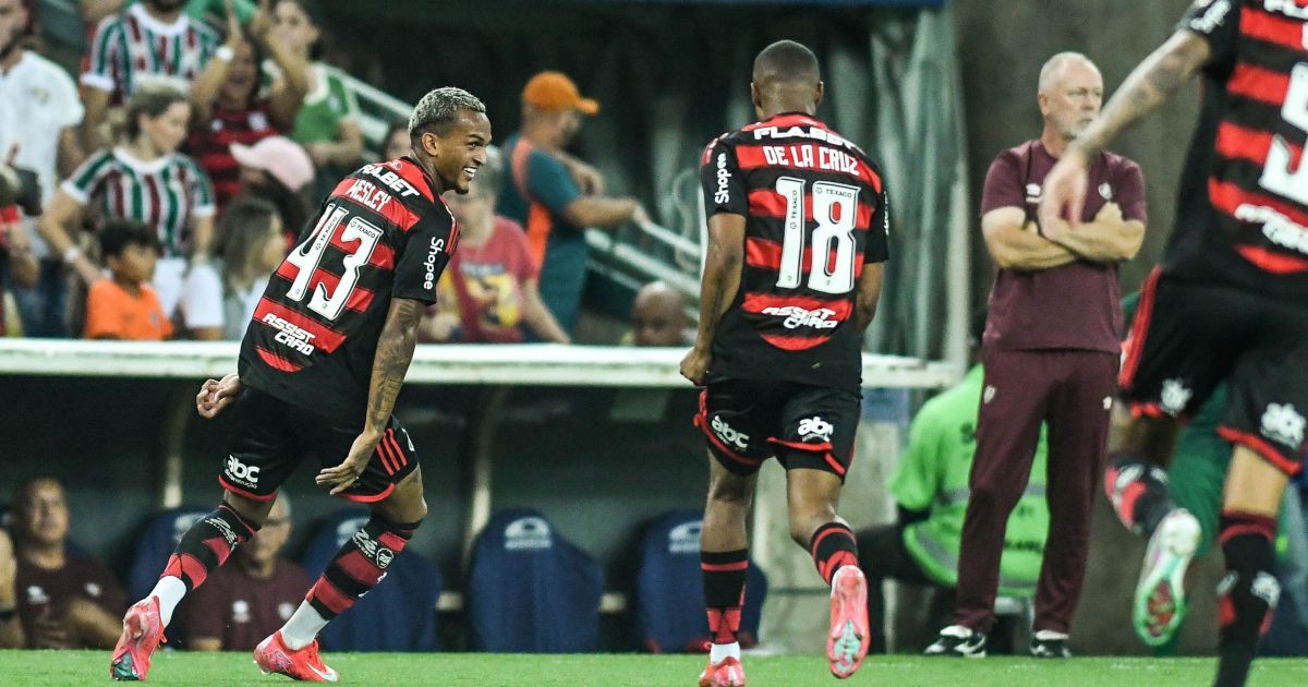 Flamengo leva a melhor sobre o Fluminense na primeira final do Carioca ...