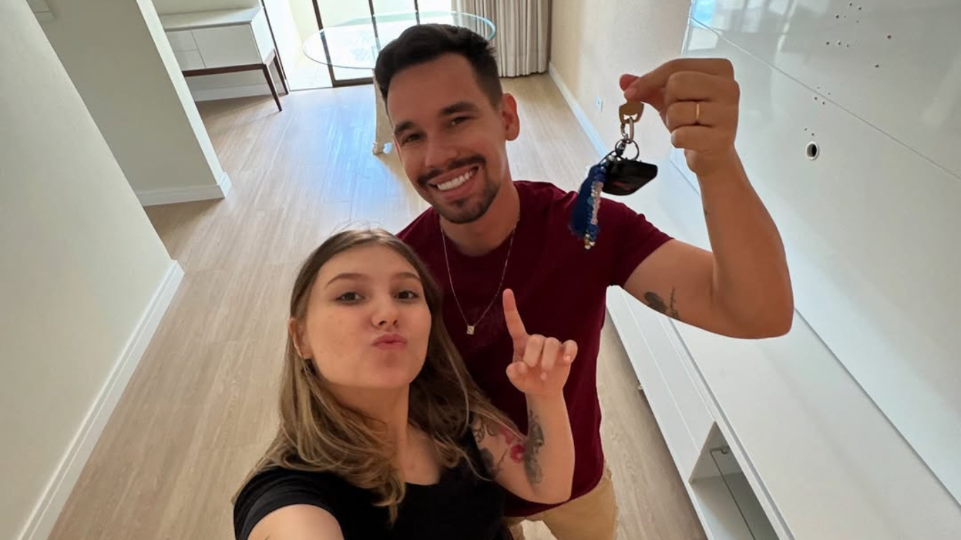 Isabel Veloso anuncia mudança para nova casa: "Recomeço" | CNN Brasil