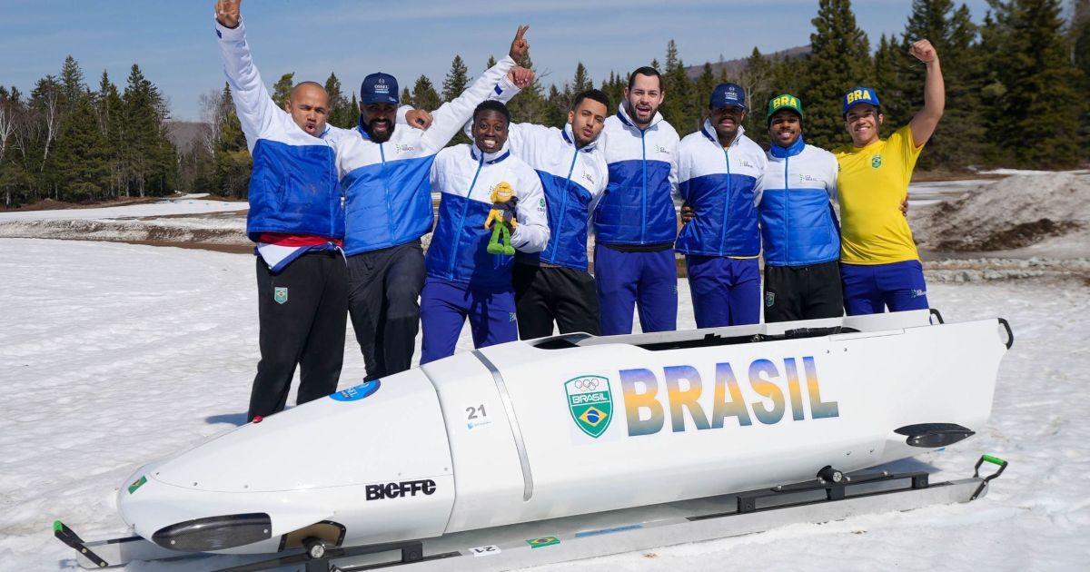 País do gelo? Brasil faz história no bobsled em Mundial nos Estados ...
