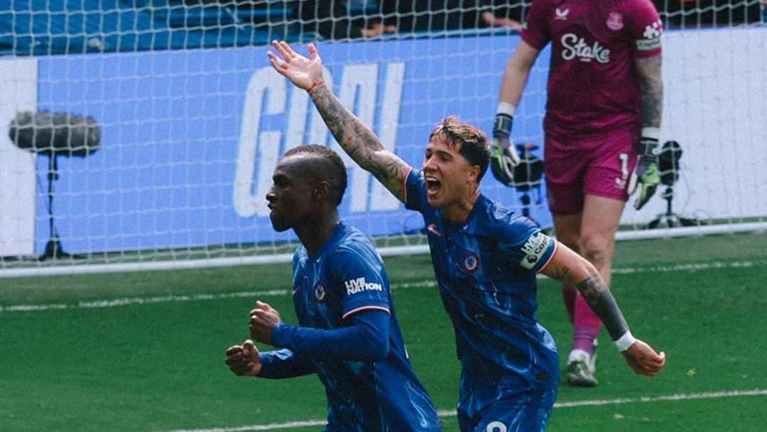 Premier League: Chelsea vence o Everton e segue sonhando com Champions ...