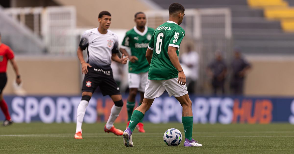 Com direito a "chororô", Palmeiras vence Corinthians no Brasileirão Sub-20 | CNN Brasil