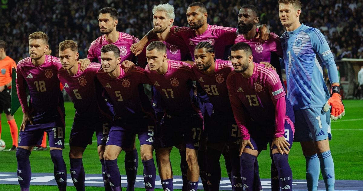 Relembre seleções que usaram cores diferentes nos uniformes | CNN Brasil