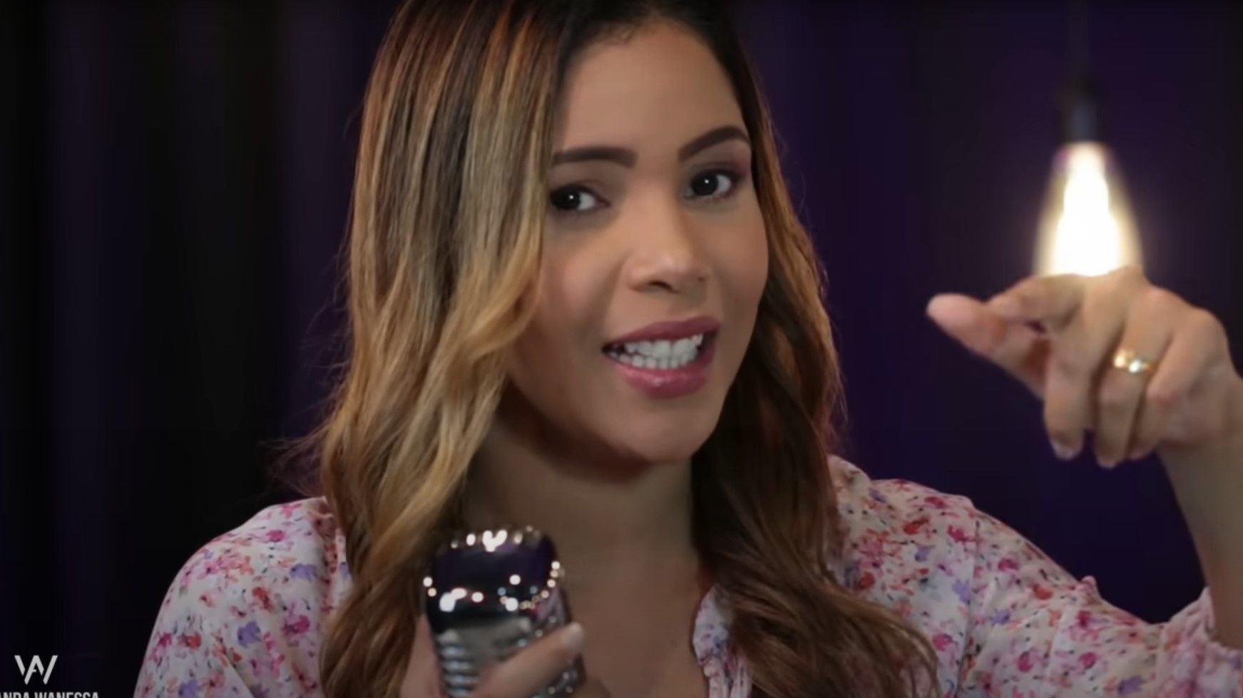 Quatro anos após acidente, cantora gospel Amanda Wanessa faz rara ...