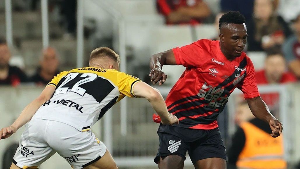 Athletico-PR faz dever de casa, vence Criciúma e segue 100% na Série B | CNN Brasil