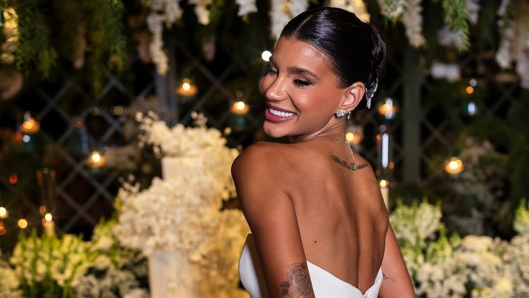 Jakelyne Oliveira mostra 2º vestido em novas fotos do casamento; veja ...