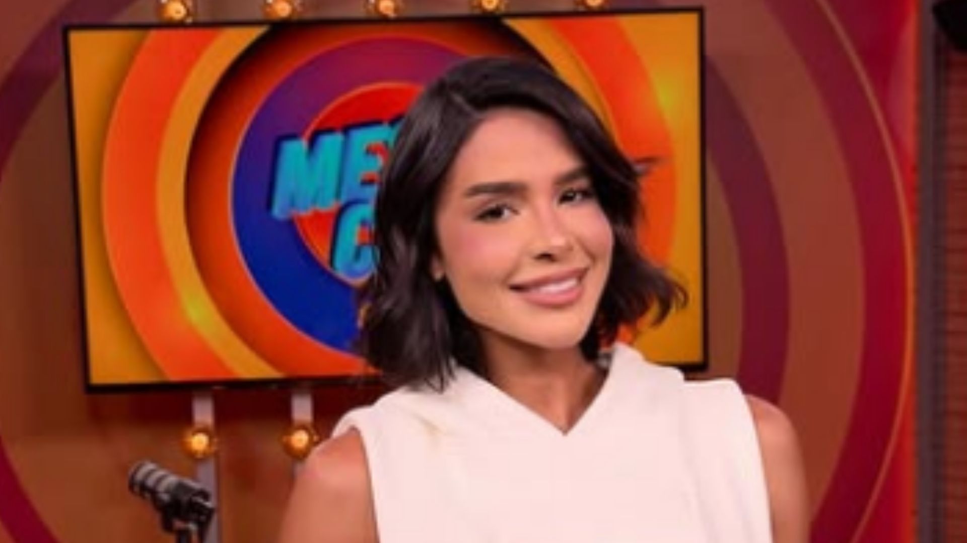 Kerline, 1ª eliminada do BBB21, celebra conquista: "Um milhão" | CNN Brasil