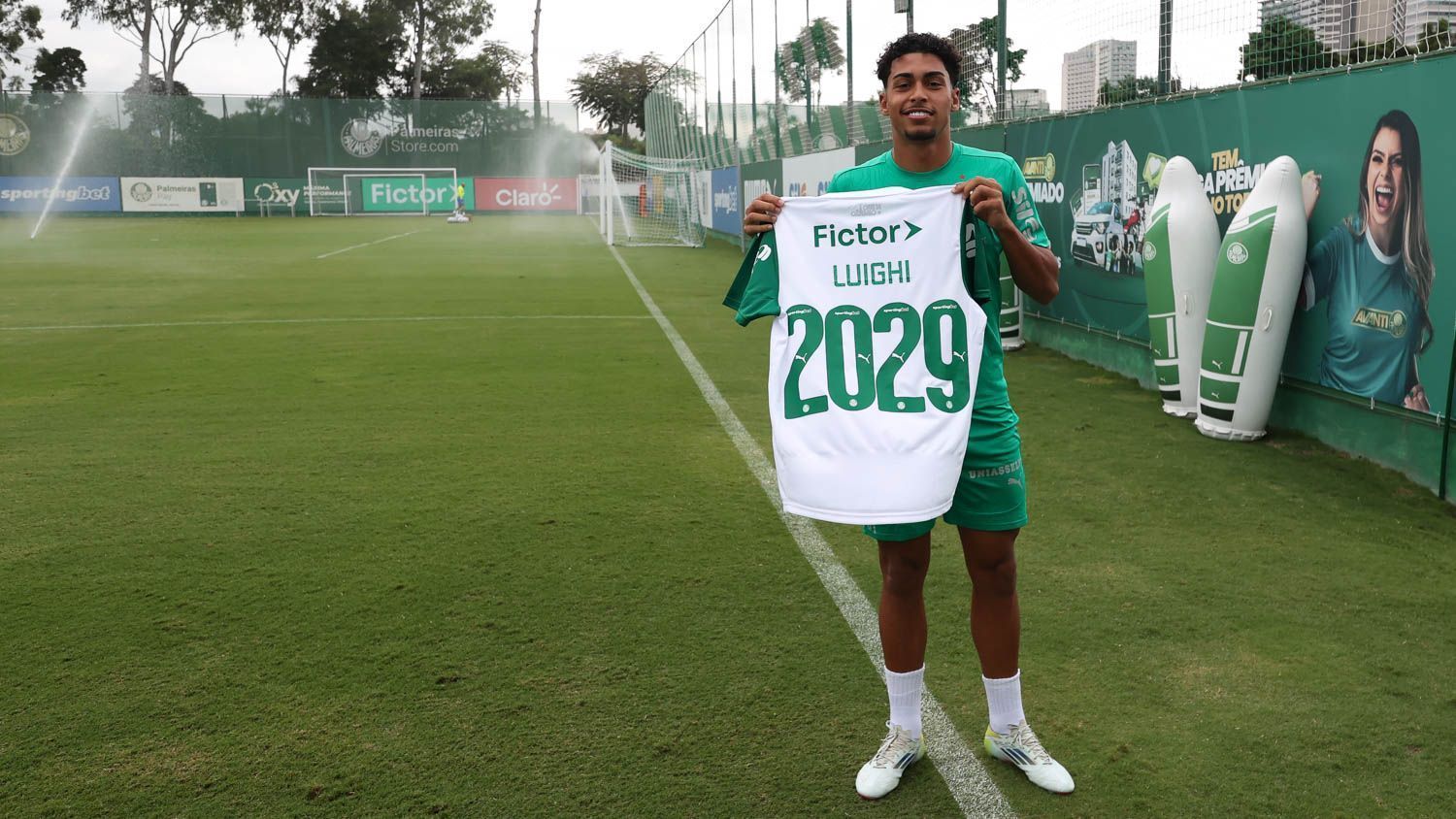 Palmeiras renova com Luighi, joia da base, até 2029 | CNN Brasil