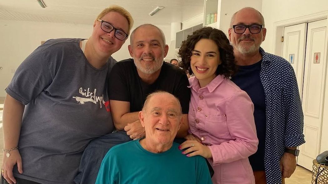 Herdeiros de Renato Aragão: conheça os filhos do comediante | CNN Brasil