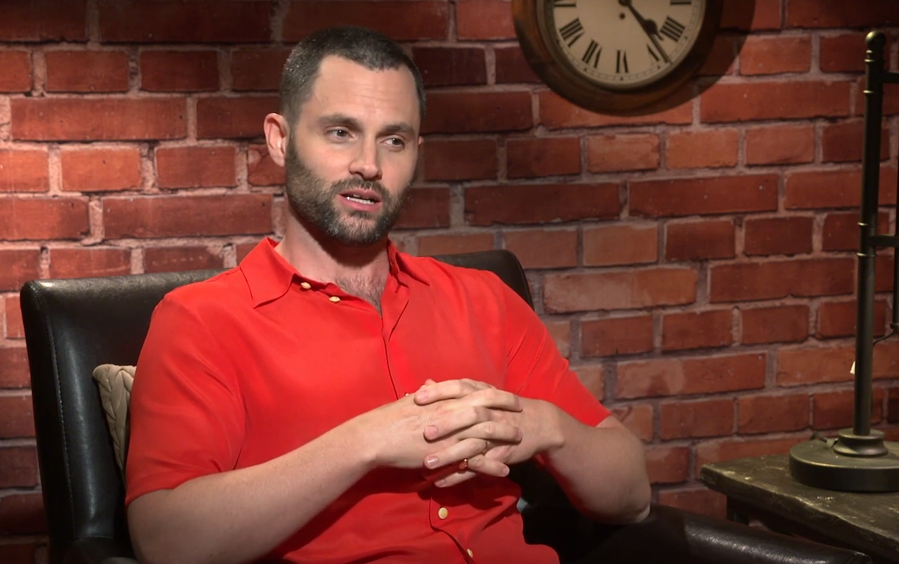 Penn Badgley fala quais são as maiores red flags de Joe em "Você ...