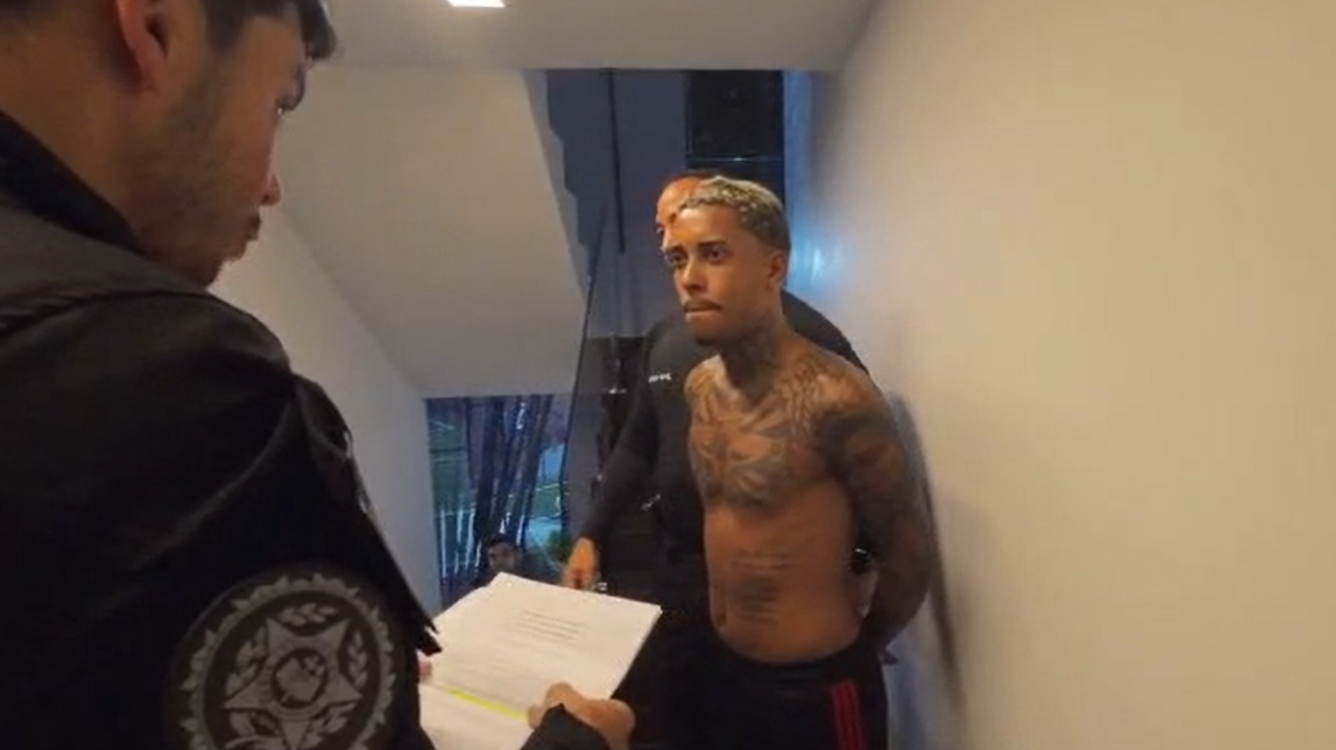 MC Poze do Rodo mostra foto inédita de quando foi preso e faz reflexão | CNN Brasil