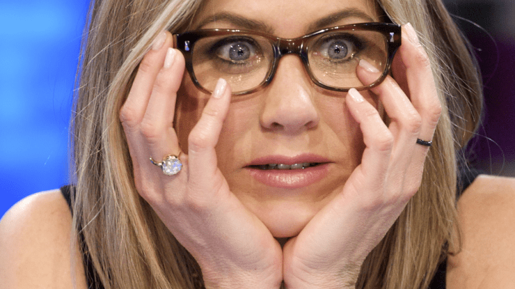 Novo namorado? Jennifer Aniston agita fãs com foto misteriosa | CNN Brasil