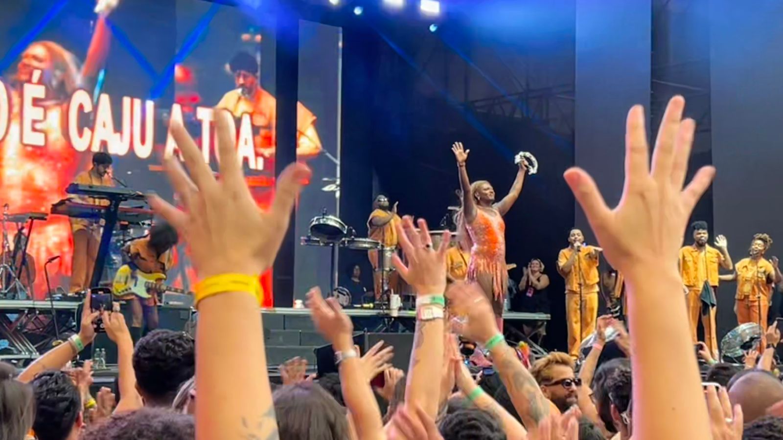 Show de Liniker agita 120 mil pessoas na Virada Cultural em SP | CNN Brasil