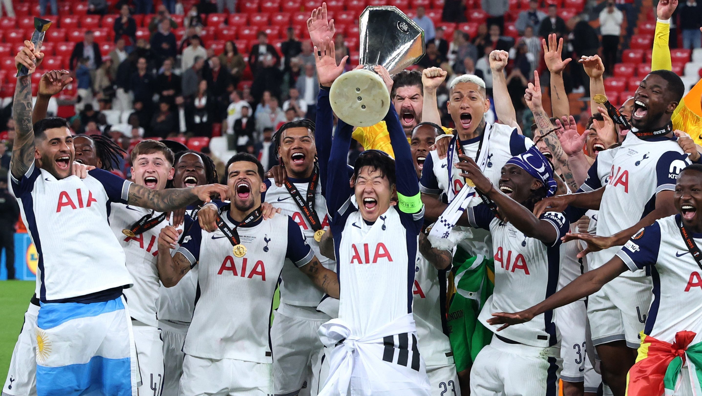 Tottenham supera Manchester United e é campeão da Europa League | CNN ...