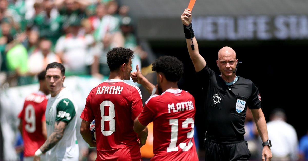 Árbitro que expulsou Veiga já foi suspenso por recorde de cartões em ...