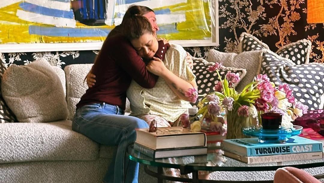 Flora Gil mostra visita à Preta Gil e se declara: "Estamos juntas ...