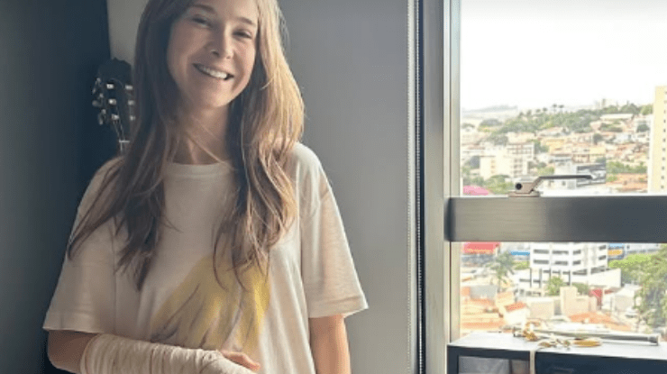 Sammy, ex de Pyong, sofre acidente de paraquedas e precisará de ...