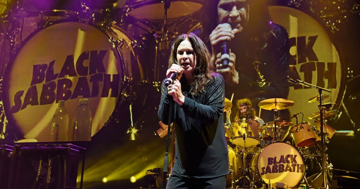 Black Sabbath: conheça filme que inspirou o nome da banda de Ozzy | CNN ...