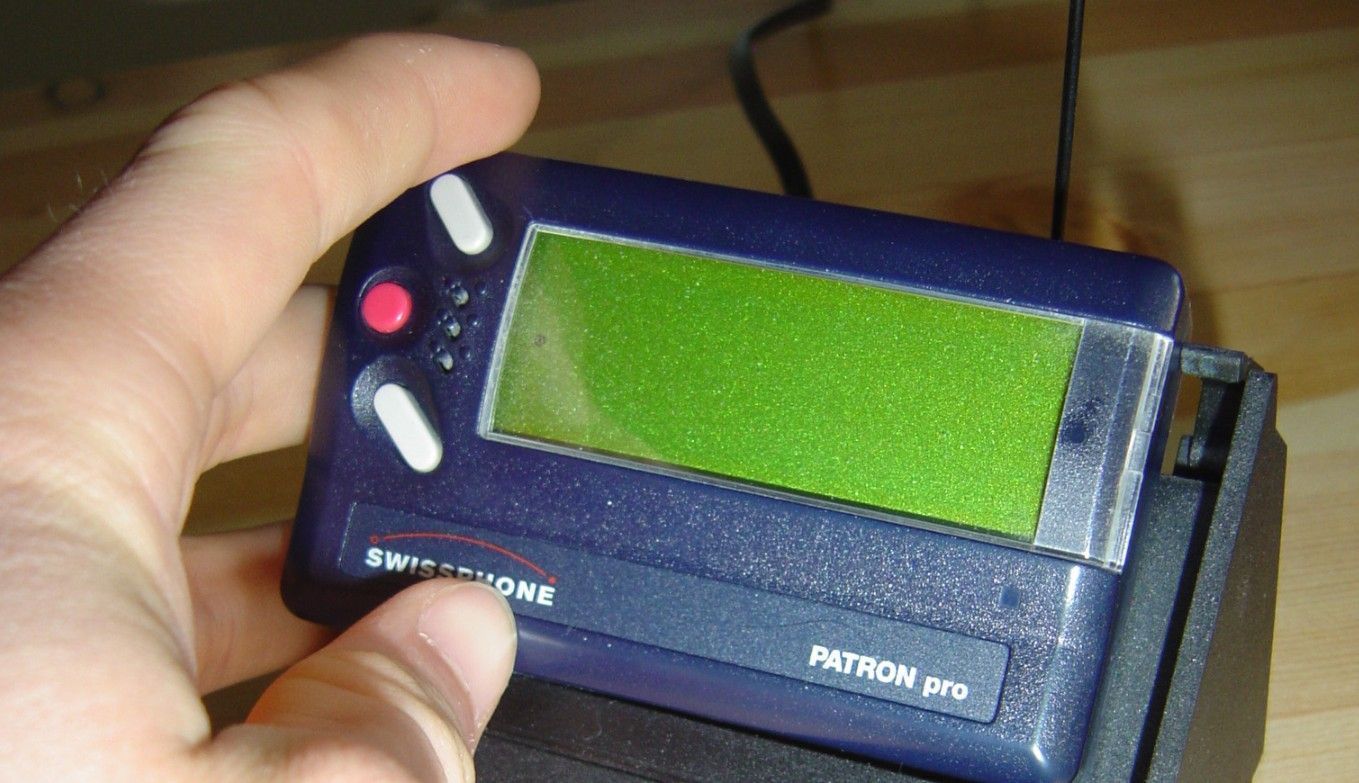 Bip: os códigos que mandavam recados secretos antes do WhatsApp | CNN ...