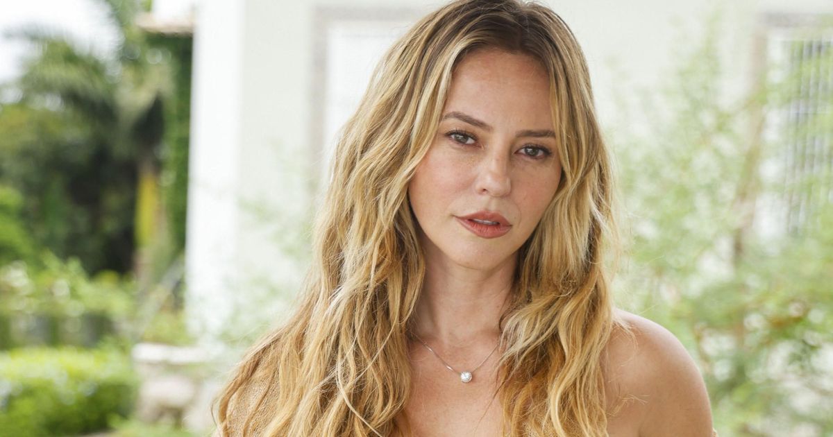 "Vale Tudo" volta com Heleninha sedenta por 'mambo caliente' | CNN Brasil