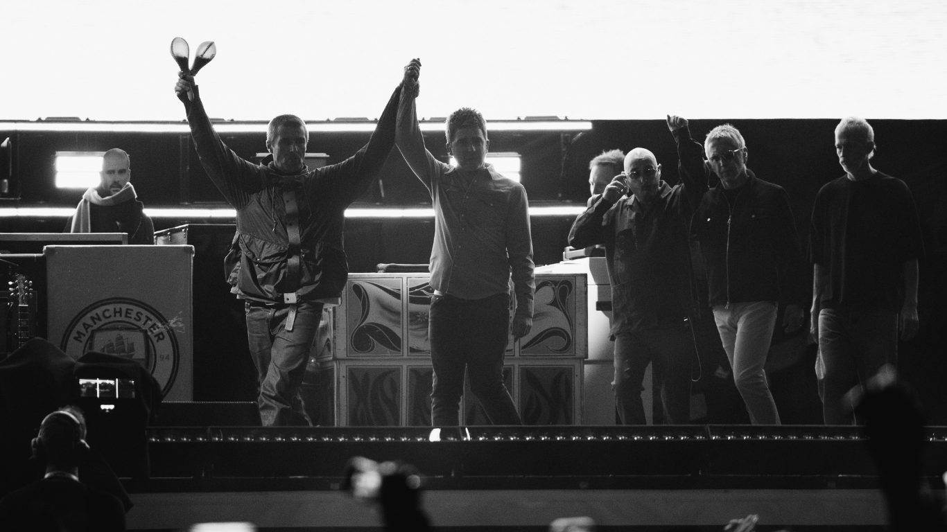Oasis retorna aos palcos após 16 anos; confira a setlist da turnê – Web Stories CNN Brasil