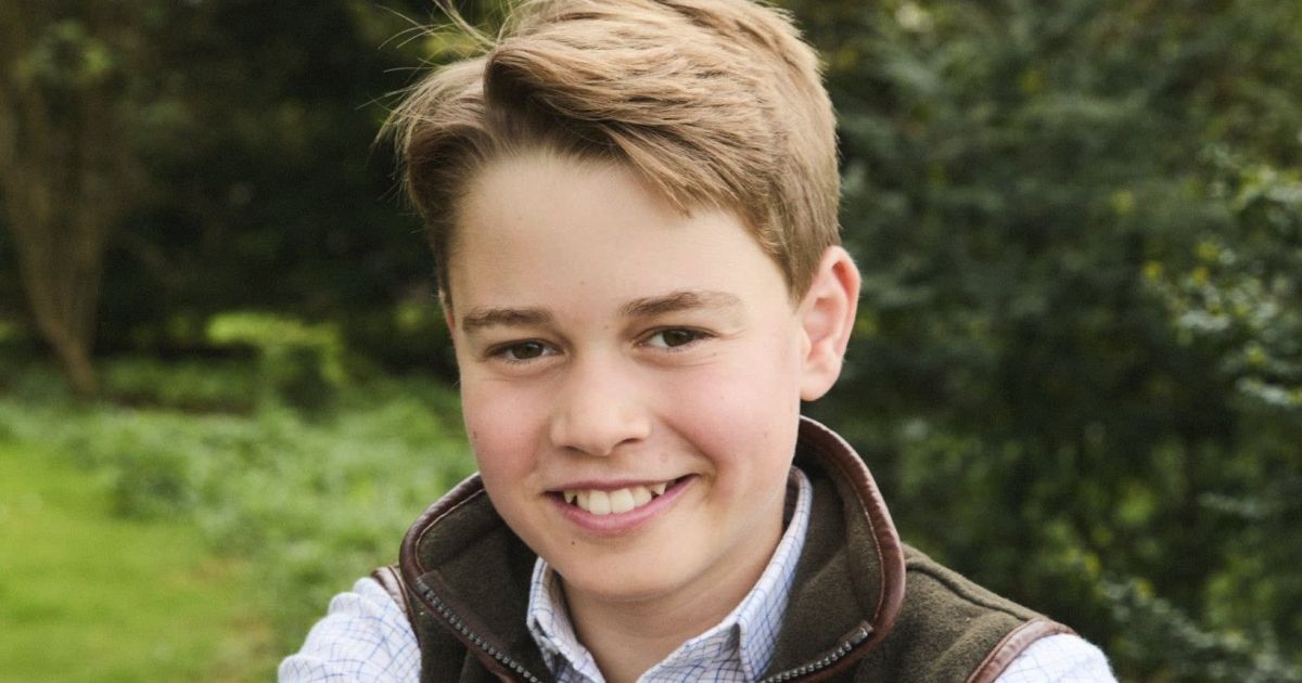 Família real divulga nova foto do príncipe George para celebrar ...