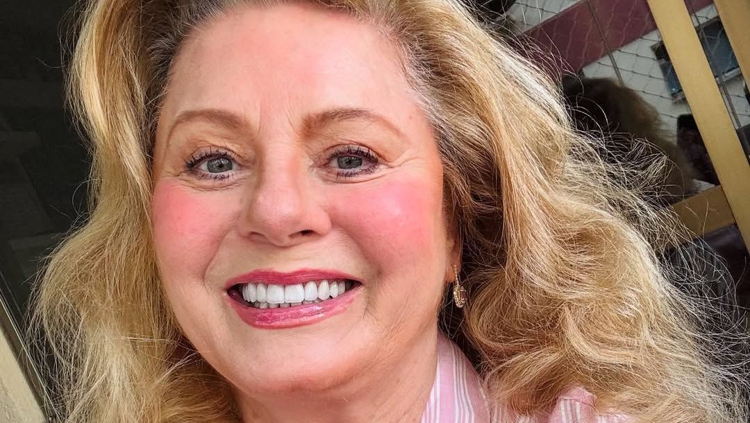 Vera Fischer muda de visual e fãs elogiam: "Deslumbrante" | CNN Brasil