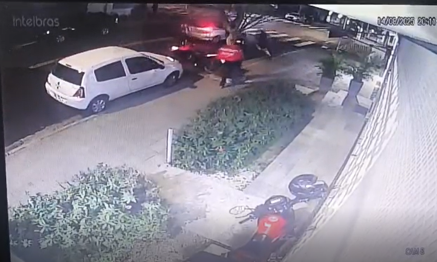 Vídeo: GCM é baleado duas vezes em tentativa de assalto na Zona Sul de SP | CNN Brasil