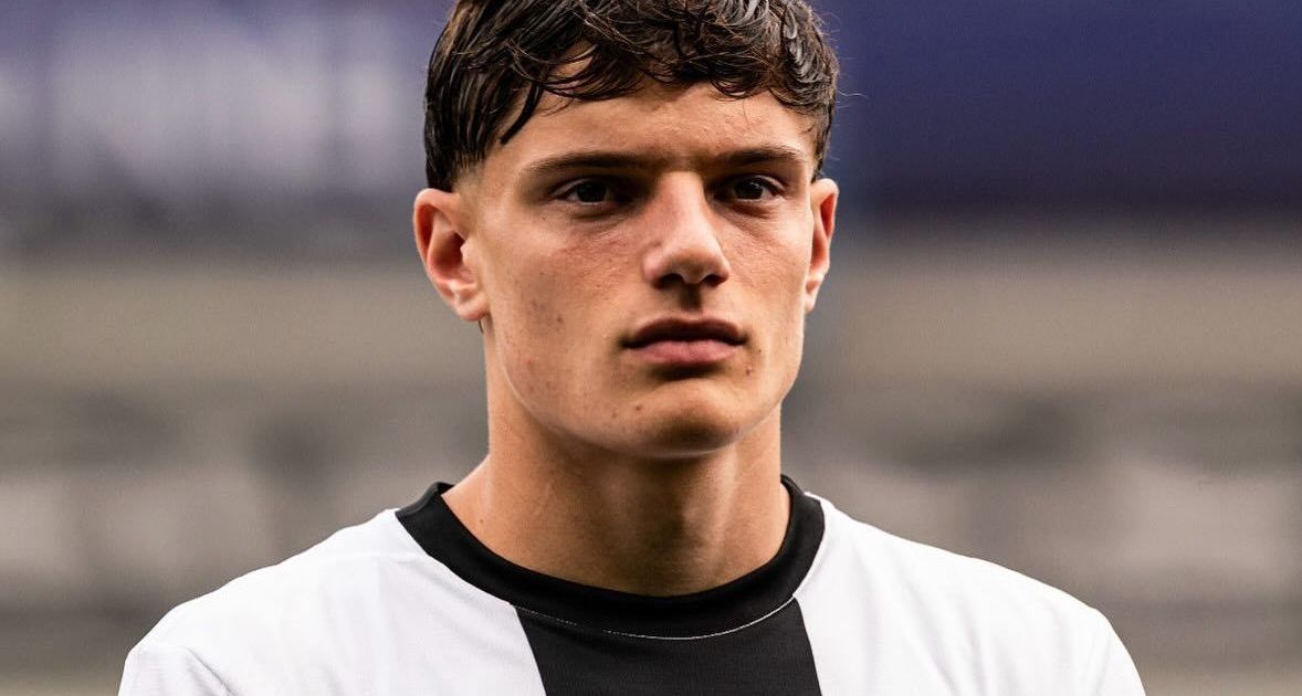 Liverpool contrata Giovanni Leoni e mira bicampeonato na Premier League ...