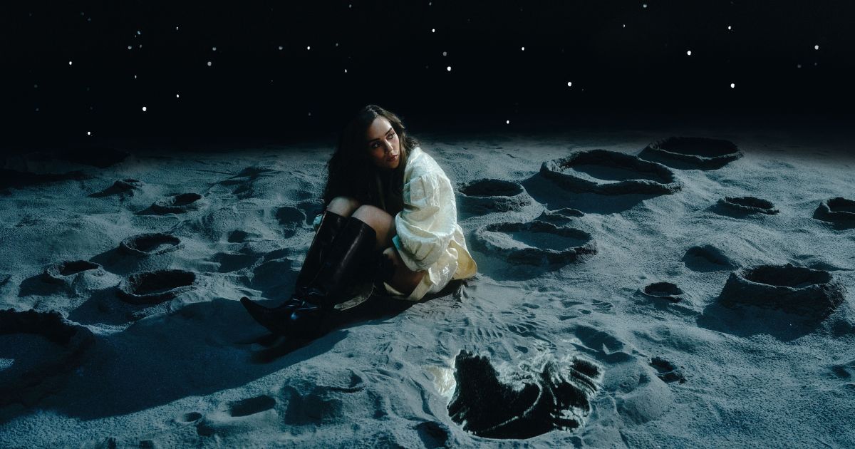 Lara lança seu álbum de estreia nesta sexta (29); conheça "No Mundo da ...