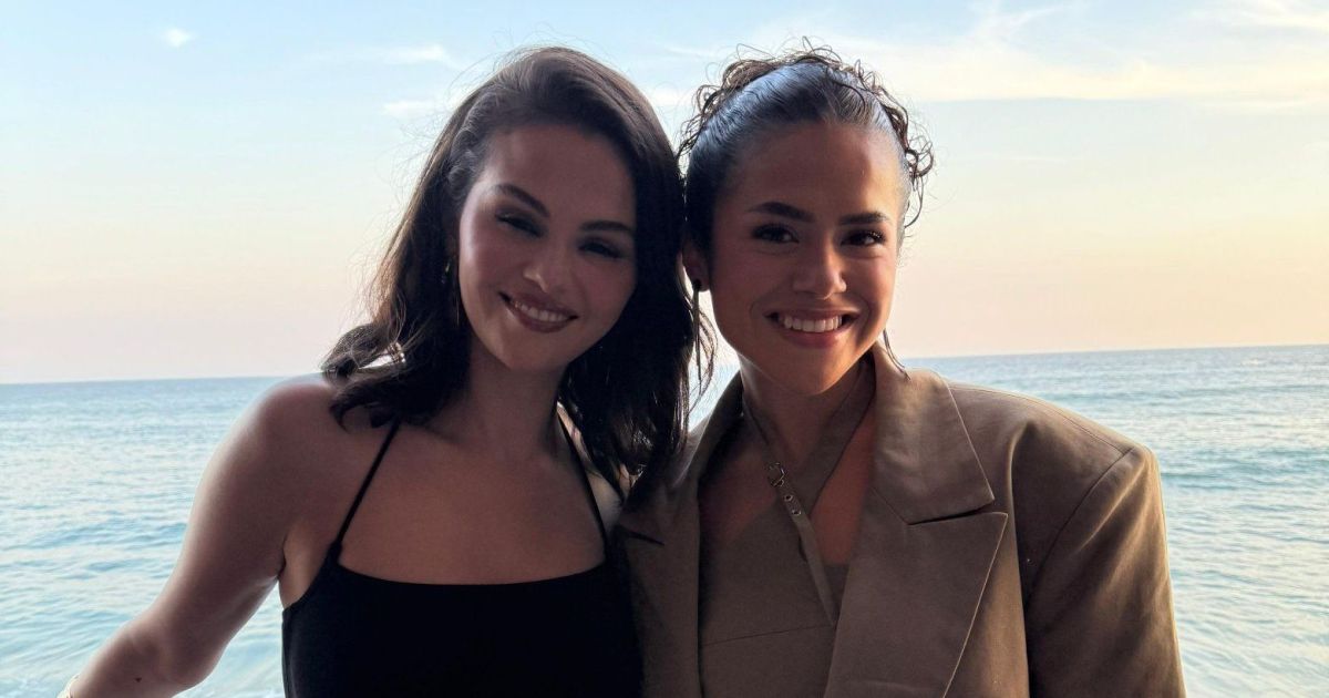 Maisa encontra Selena Gomez pela segunda vez; veja registro | CNN Brasil