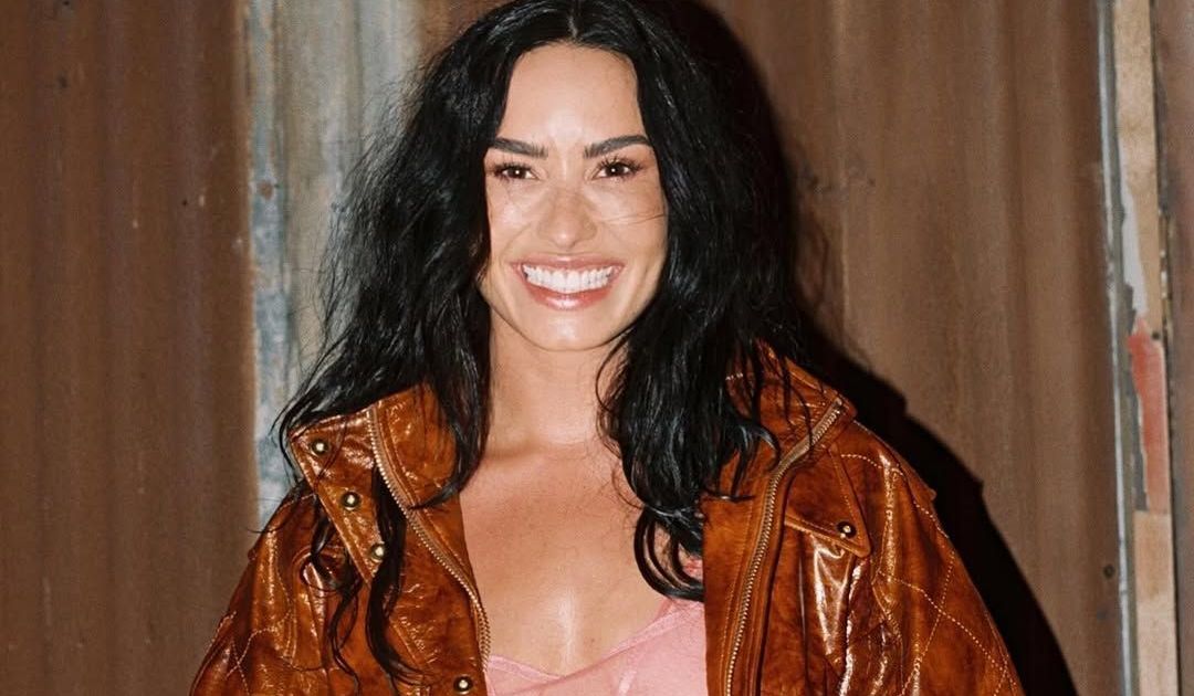Demi Lovato completa 33 anos em meio a nova mudança na carreira | CNN ...