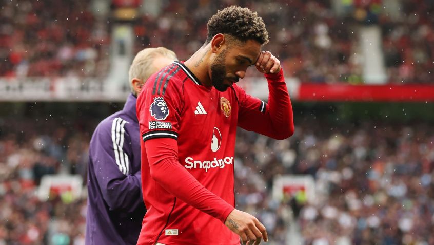 Torcedor do Manchester United se arrepende de promessa de corte de cabelo | CNN Brasil