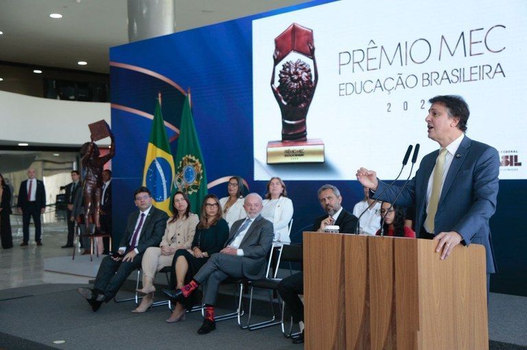 Prêmio MEC da Educação Brasileira: conheça os vencedores de 2025 | CNN ...