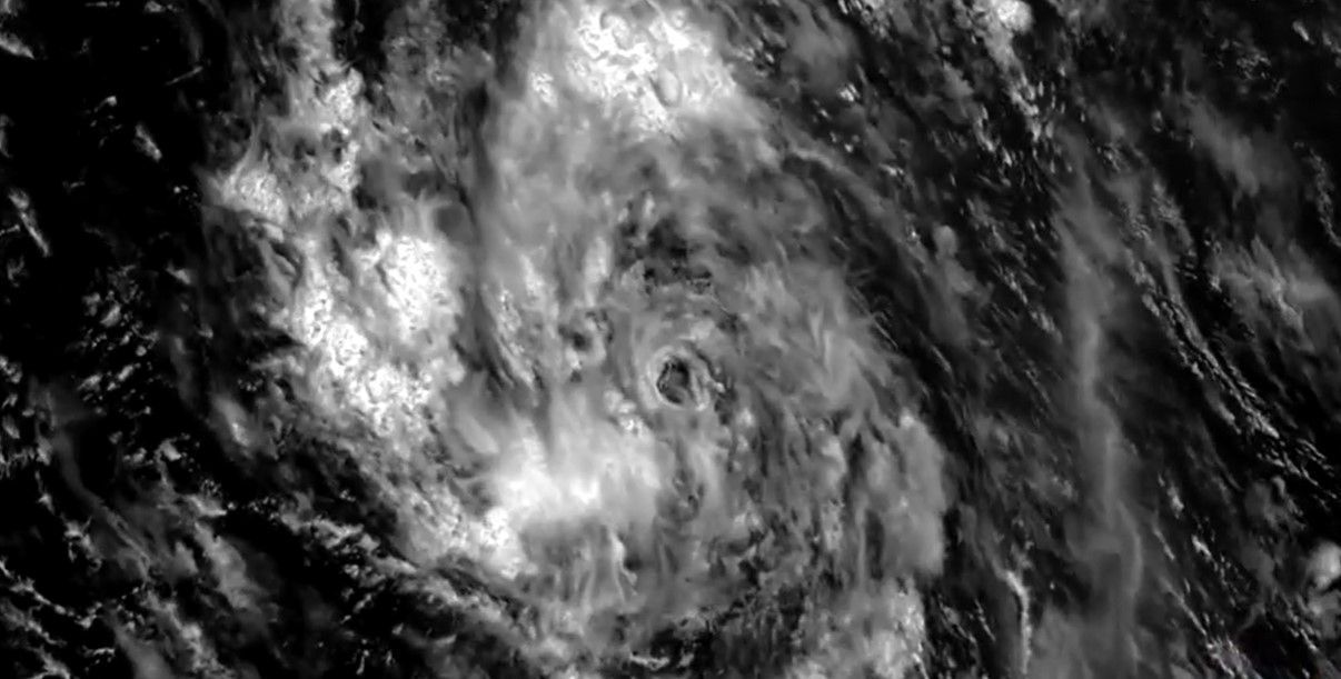 Furacão Erin ganha força e se torna um dos mais rápidos da história ...