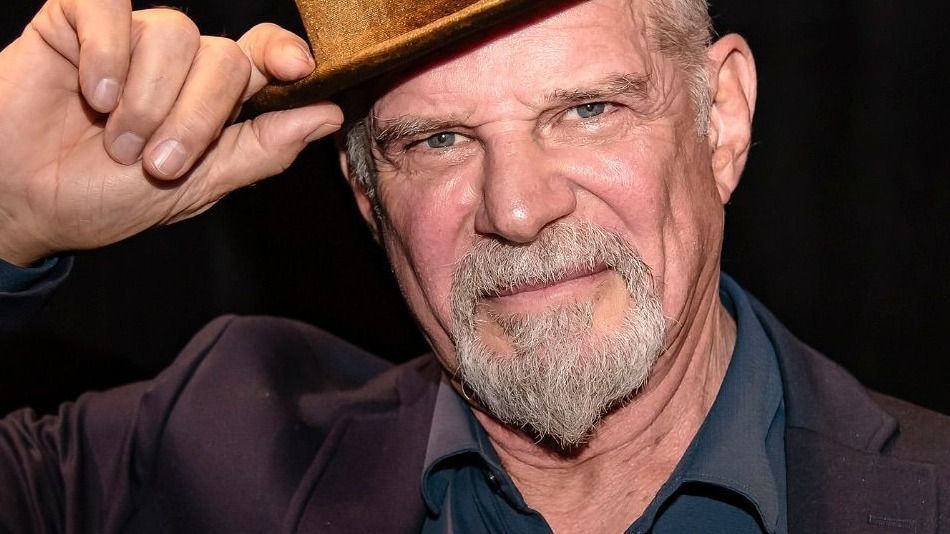 Raul Gazolla fala sobre retornar ao "Chorus Line" após 42 anos | CNN Brasil