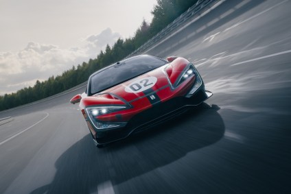 BYD bate recorde mundial de velocidade com elétrico Yangwang U9 | CNN Brasil