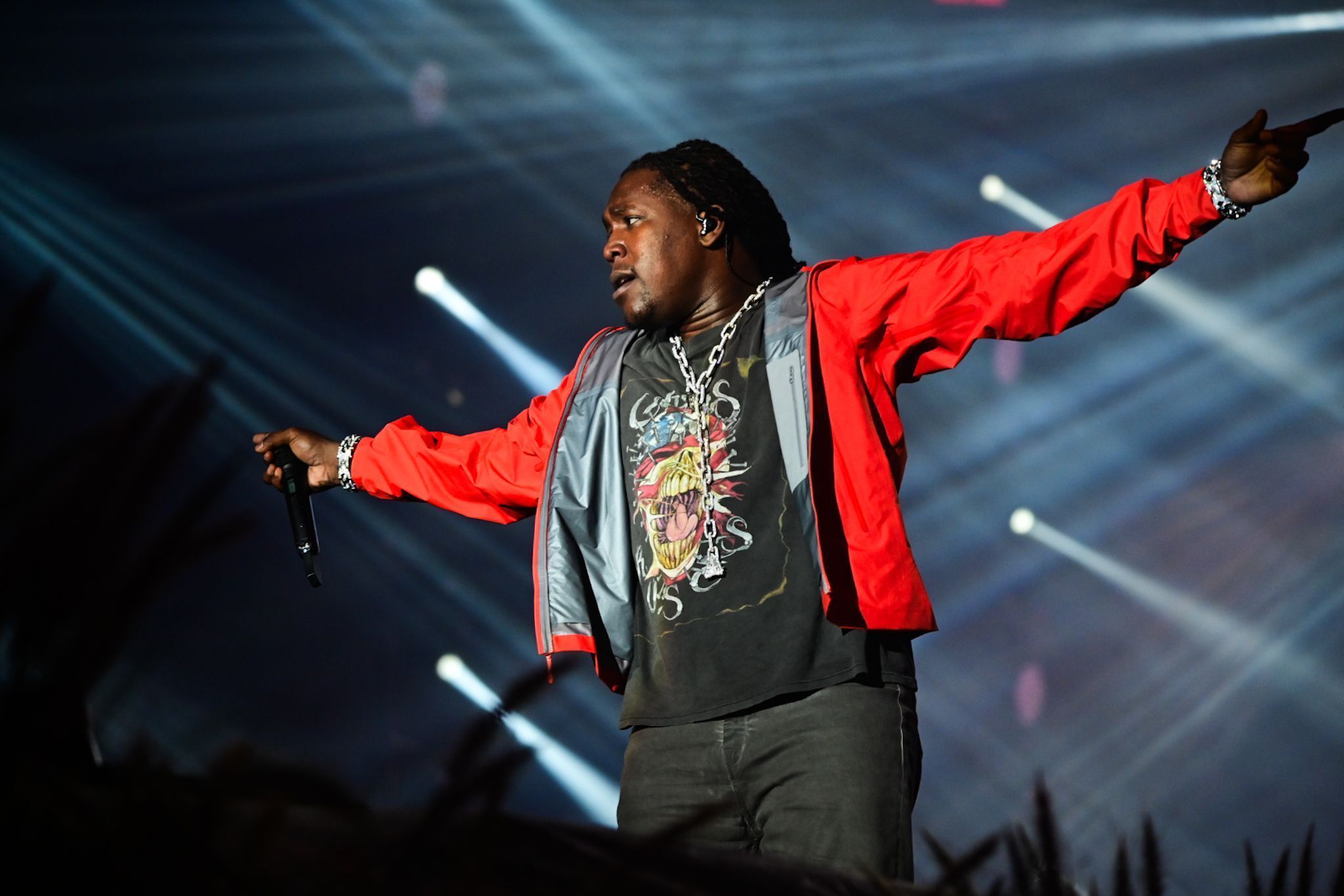 Show de Don Toliver é interrompido no The Town; entenda | CNN Brasil