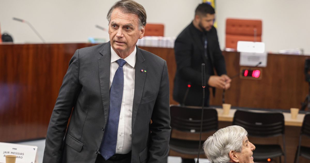 Bolsonaro pode ser preso logo após ser condenado? Entenda | CNN Brasil